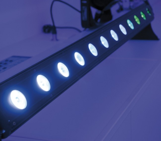 Showtec Pixel Bar 12 RGB DMX LED